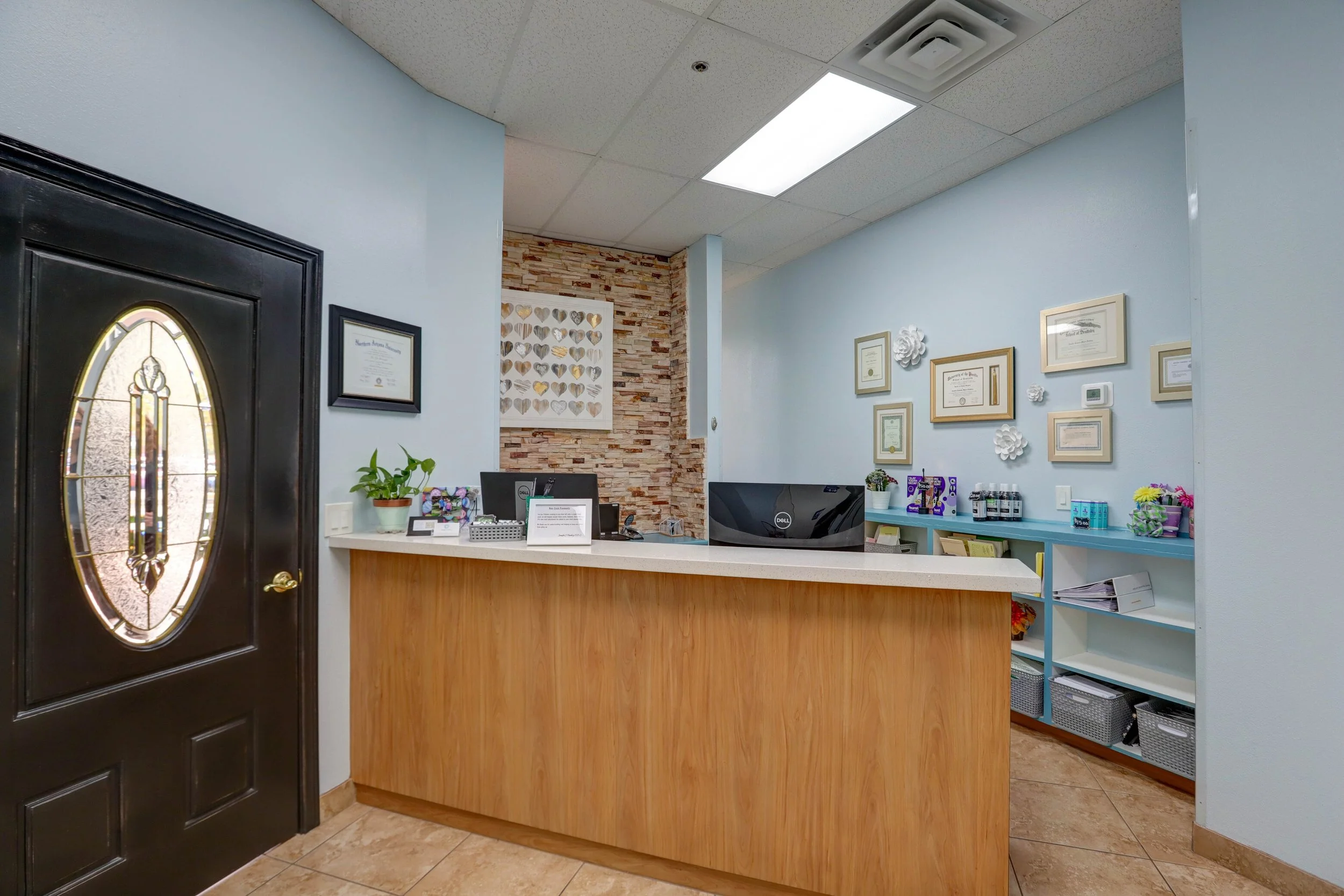 Dentist Glendale AZ - Emergency Dentist - Jennifer Fineberg DDS