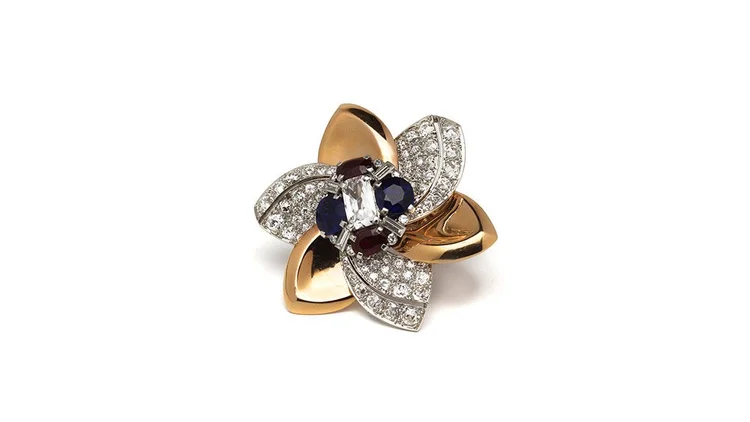 A Look Back into the 1940s: Retro Jewelry Trends and Styles