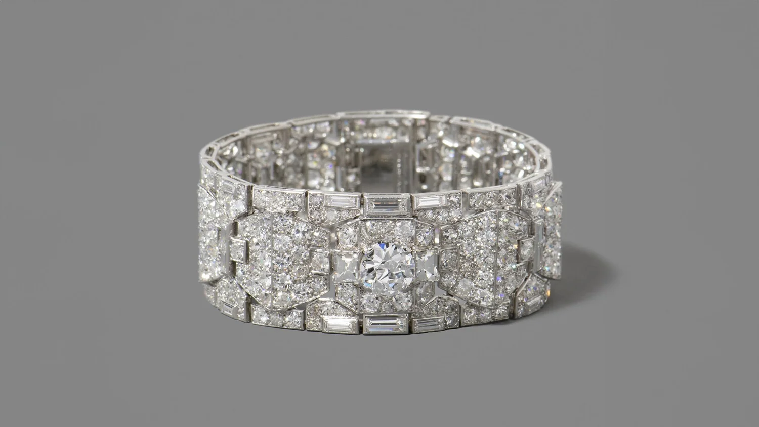 Cartier’s Journey Through Time: From the Belle Époque to Modern Design