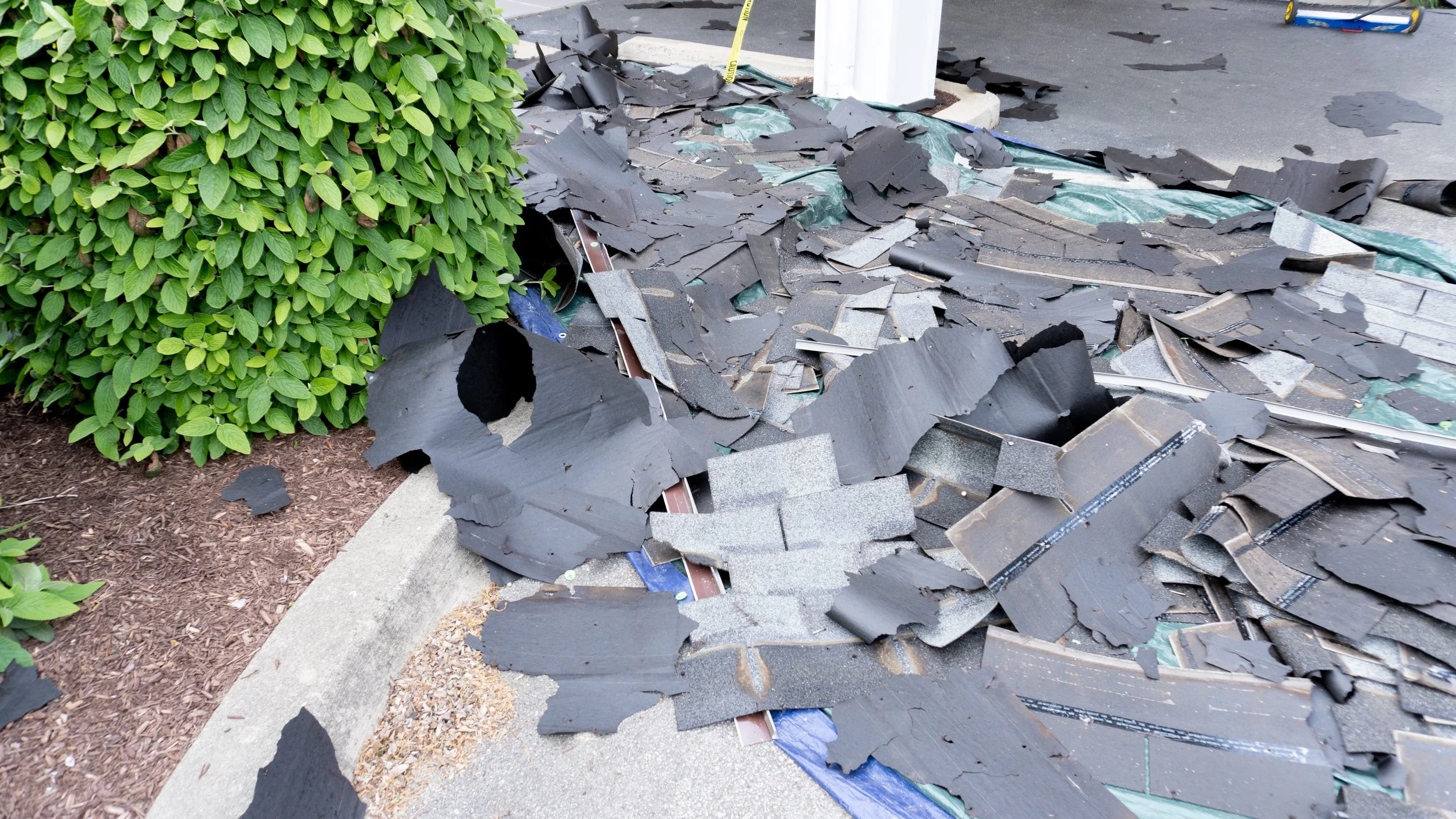 What To Do If Your Roof Is Leaking In Winter? — New Look Roof