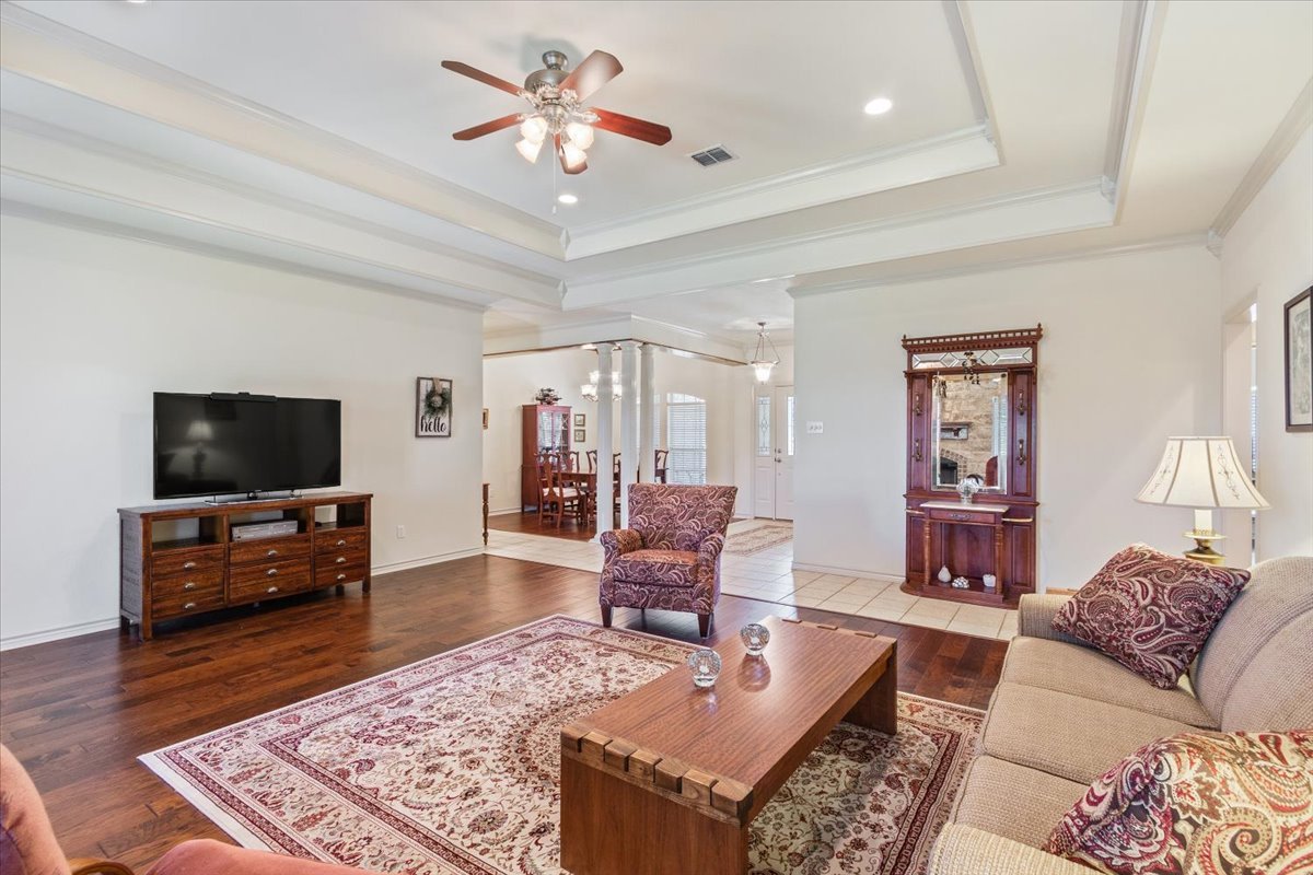 709 Fieldstone Drive — Regency Park Properties