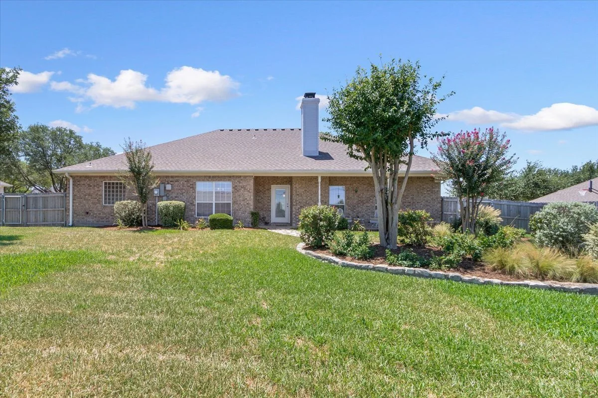 709 Fieldstone Drive — Regency Park Properties