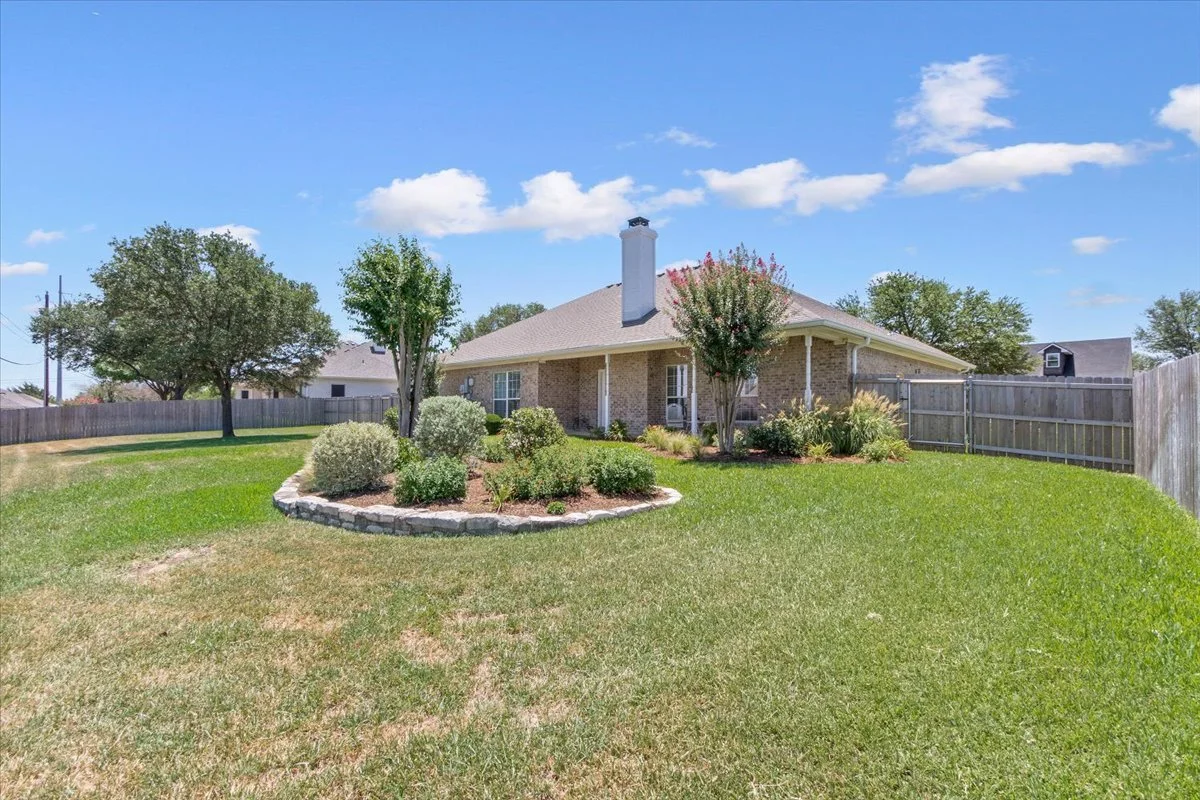 709 Fieldstone Drive — Regency Park Properties