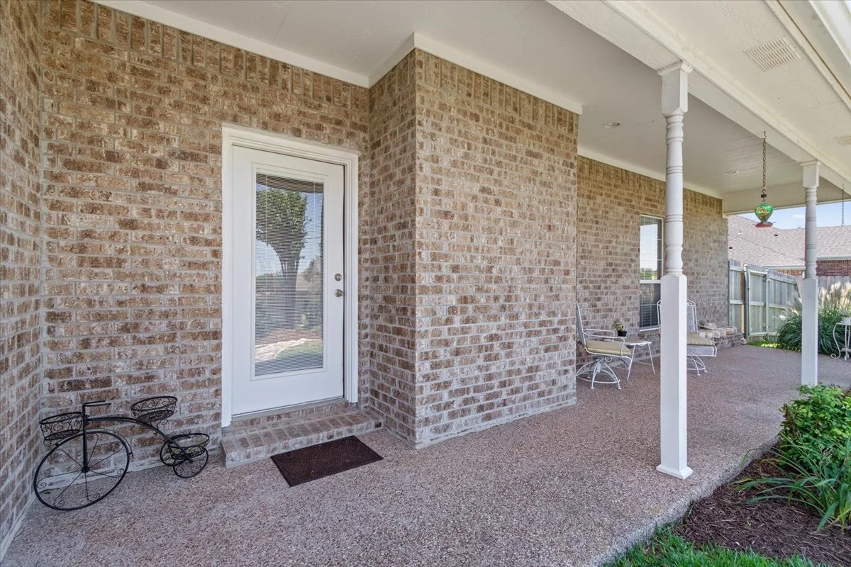 709 Fieldstone Drive — Regency Park Properties