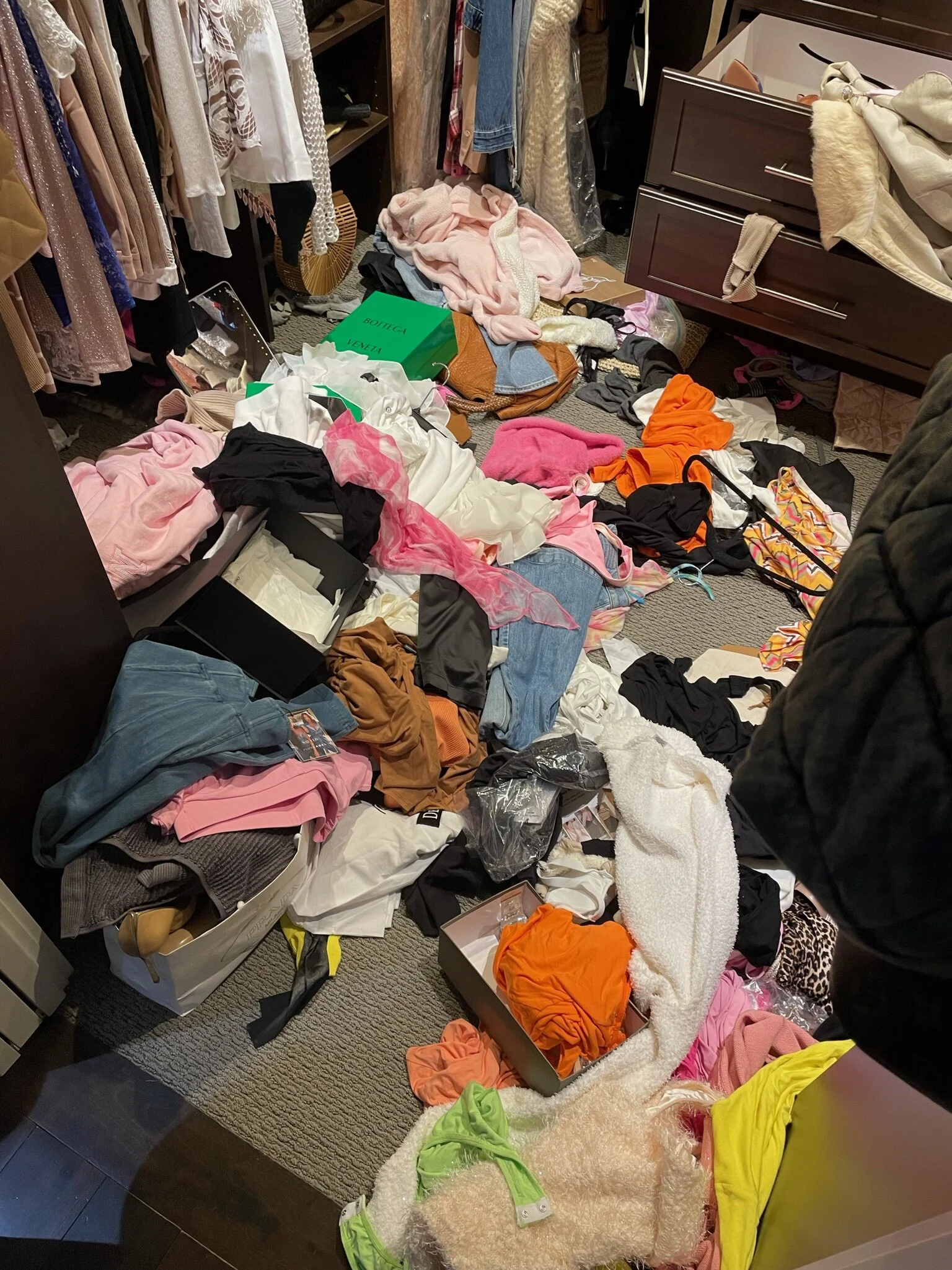 How to Get Organized When Overwhelmed | RíOrganize | Luxury ...