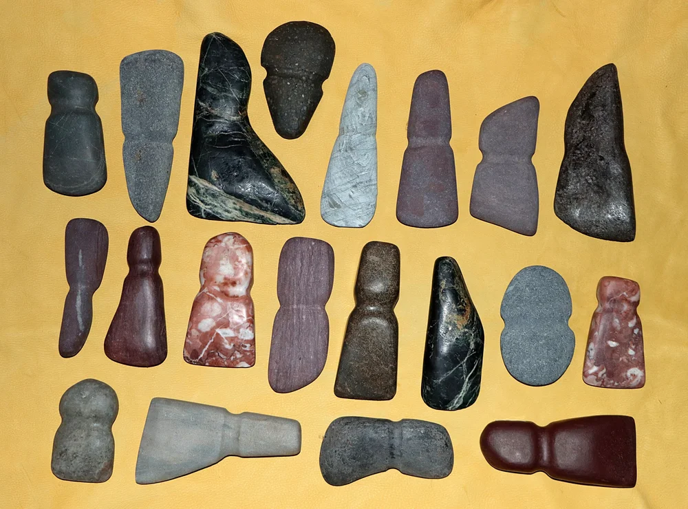 Stone axes & celts — Alnôbaiwi