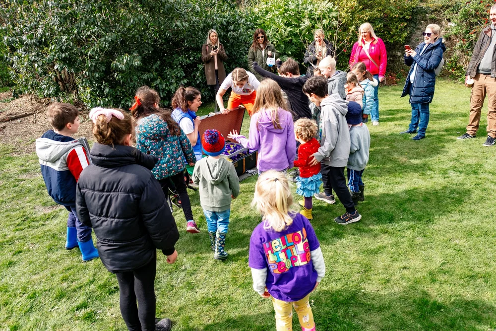 About | Inspire Young Minds — Join Us Now — Hello Little People