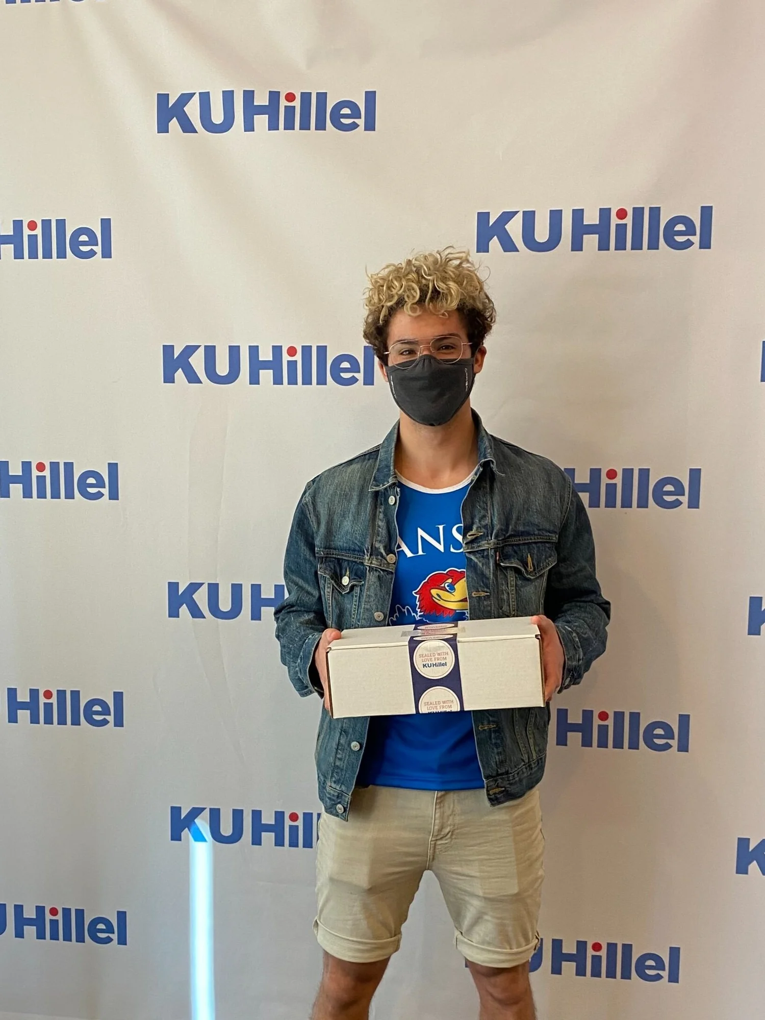 Student Spotlight: Noah Kahn — KU Hillel