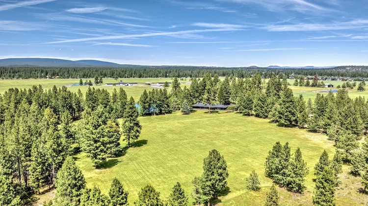 Pole Creek Ranch: Luxury Vacation Rentals in Central Oregon Near Bend ...