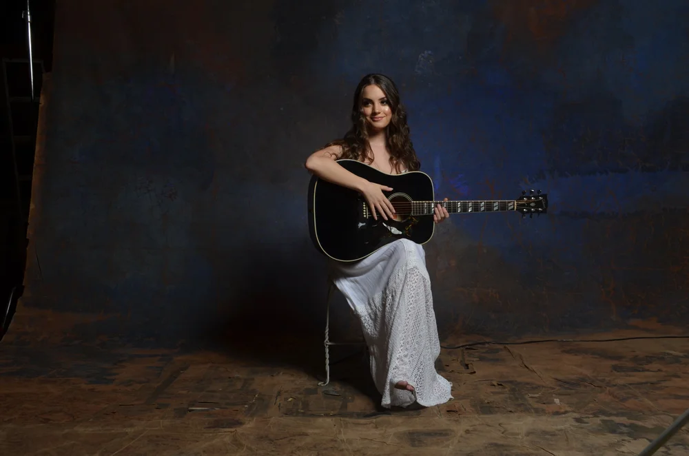 About — Lauren Mascitti