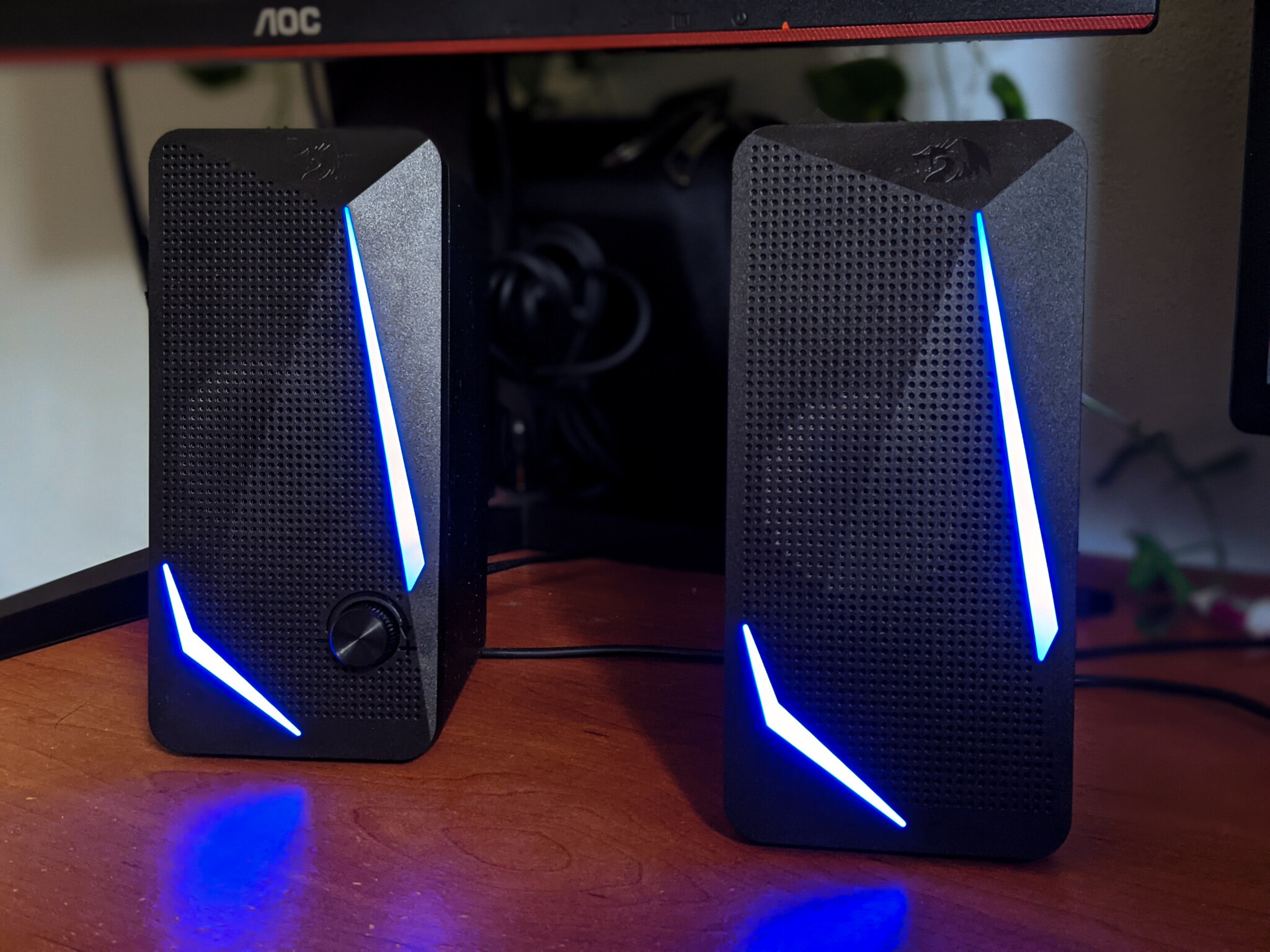 Redragon GS510 Waltz Review: RGB Speakers on a Budget — Sypnotix