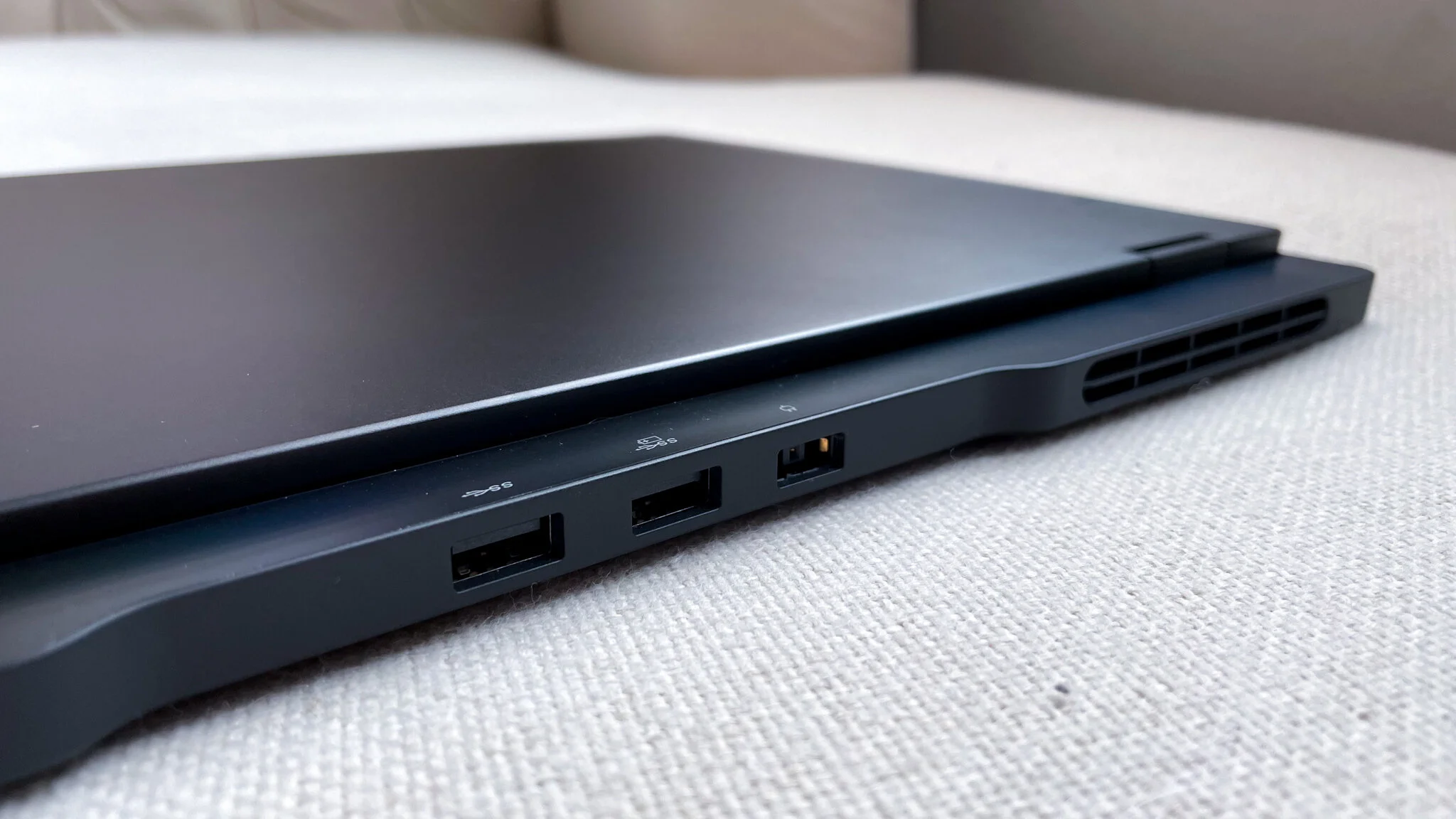 Hands On with the Lenovo Legion Slim 7 — Sypnotix