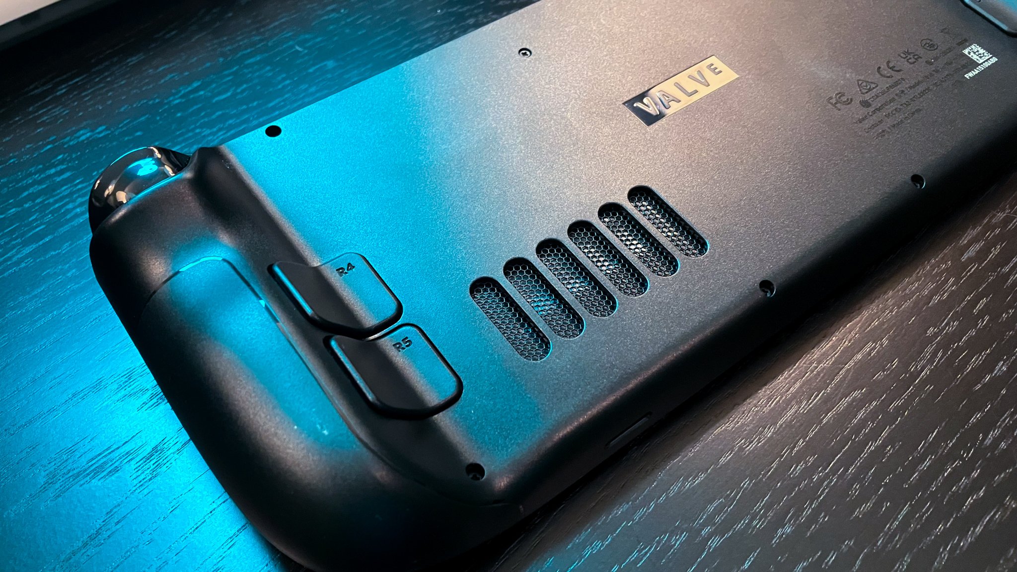 Hands On With The Valve Steam Deck — Sypnotix