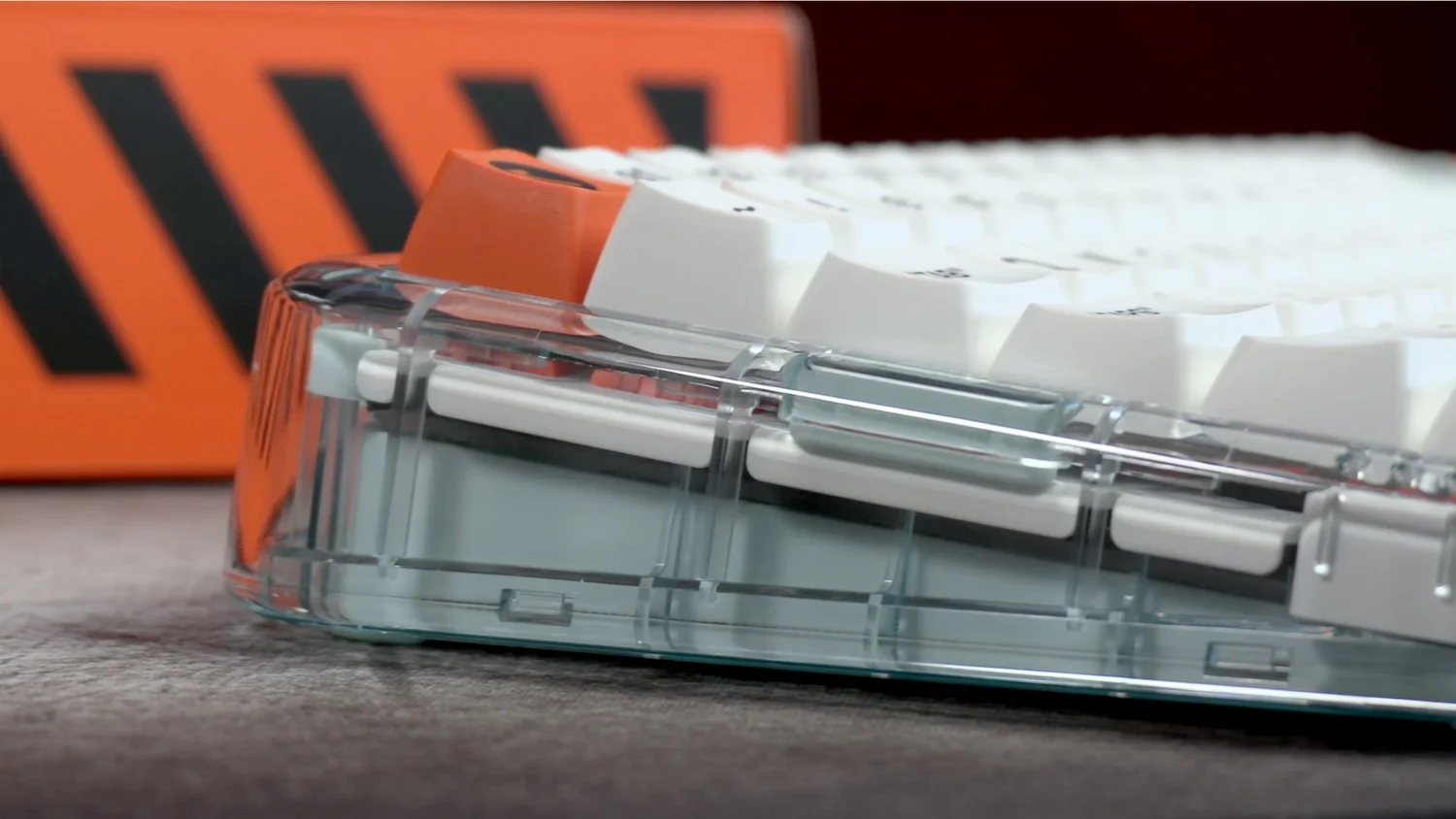 Hands On with the MelGeek Mojo 84 Mechanical Keyboard — Sypnotix