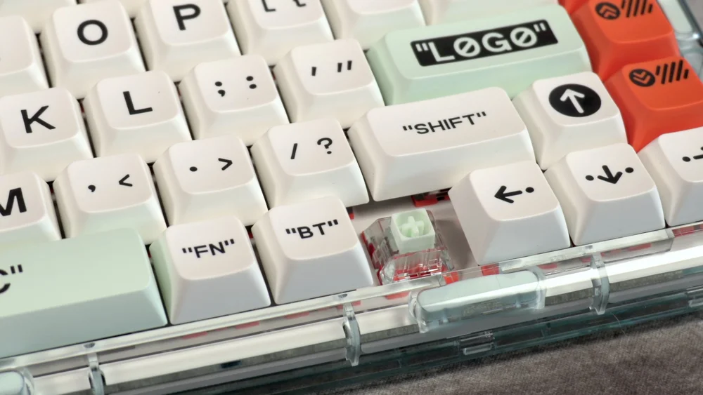Hands On with the MelGeek Mojo 84 Mechanical Keyboard — Sypnotix