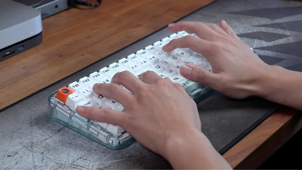 Hands On with the MelGeek Mojo 84 Mechanical Keyboard — Sypnotix