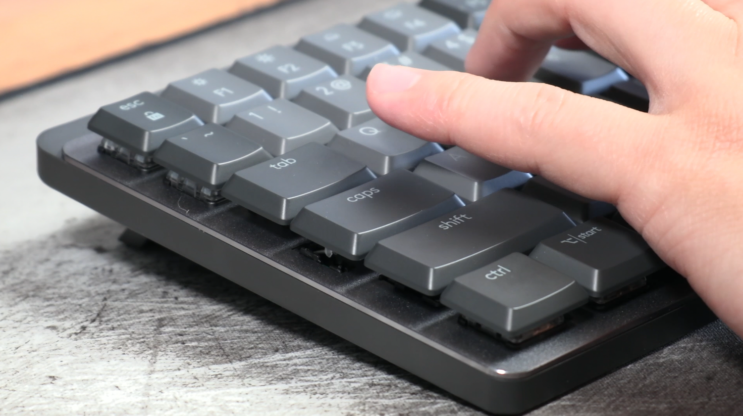 Logitech MX Mechanical Keyboard Review: The Optimal Office Keyboard ...