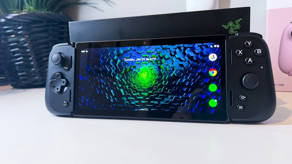 Hands On with the Razer Edge — Sypnotix