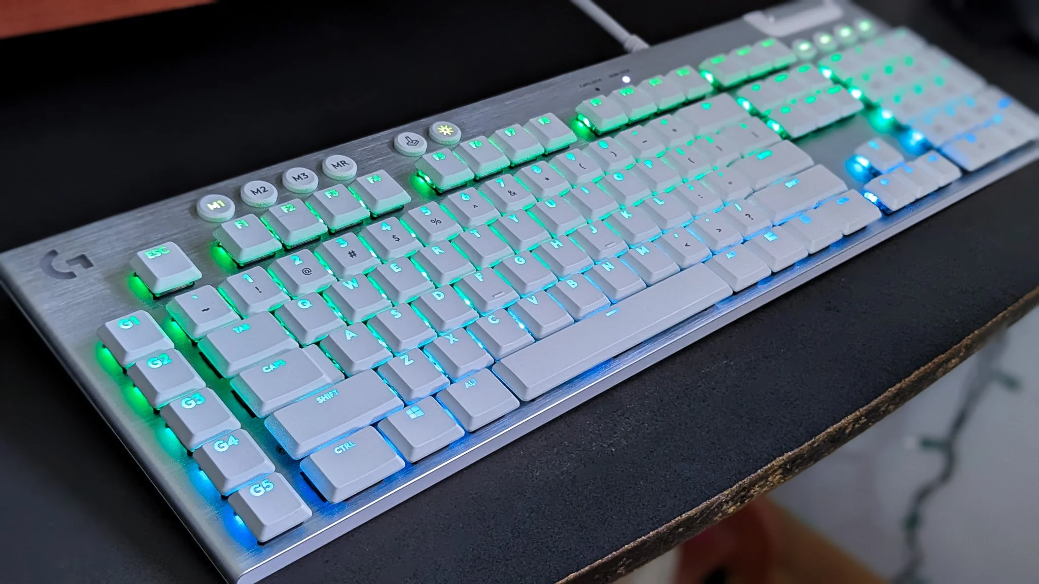 Logitech G815 LIGHTSYNC RGB Mechanical Gaming Keyboard Review: Not Your ...