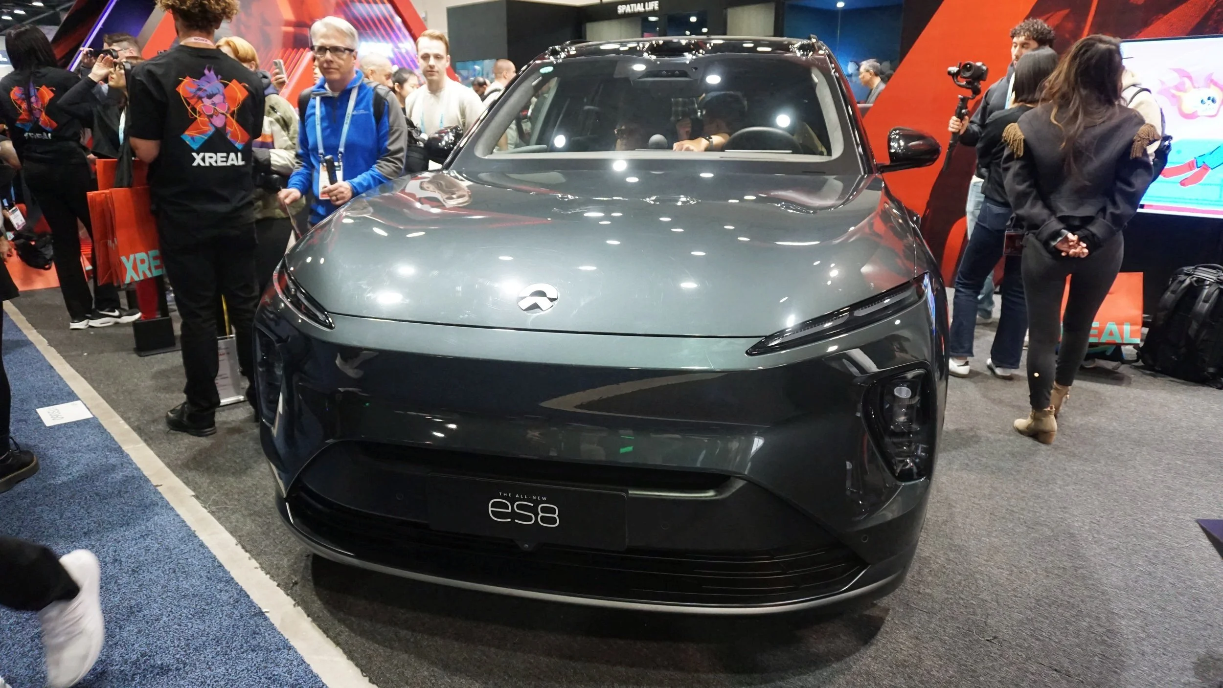 CES 2024: First Look At XREAL AR Glasses Synergized With The NIO ES8 EV — Sypnotix