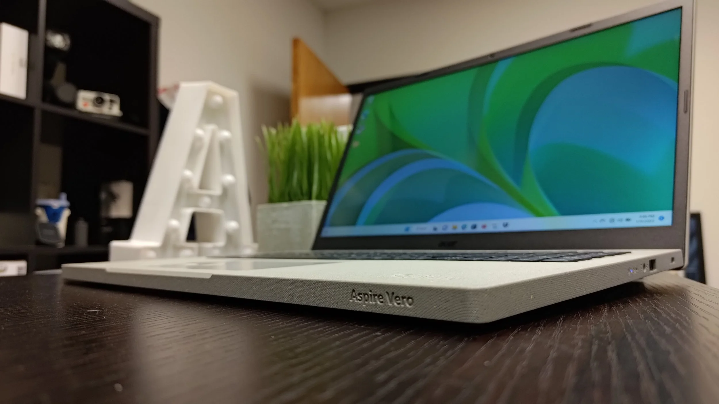 Acer Aspire Vero Review: A Sustainable Direction — Sypnotix