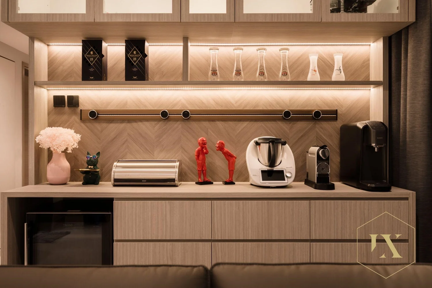 #1 Dry Kitchen Interior Designing Singapore | Bar Area Interior Design ...