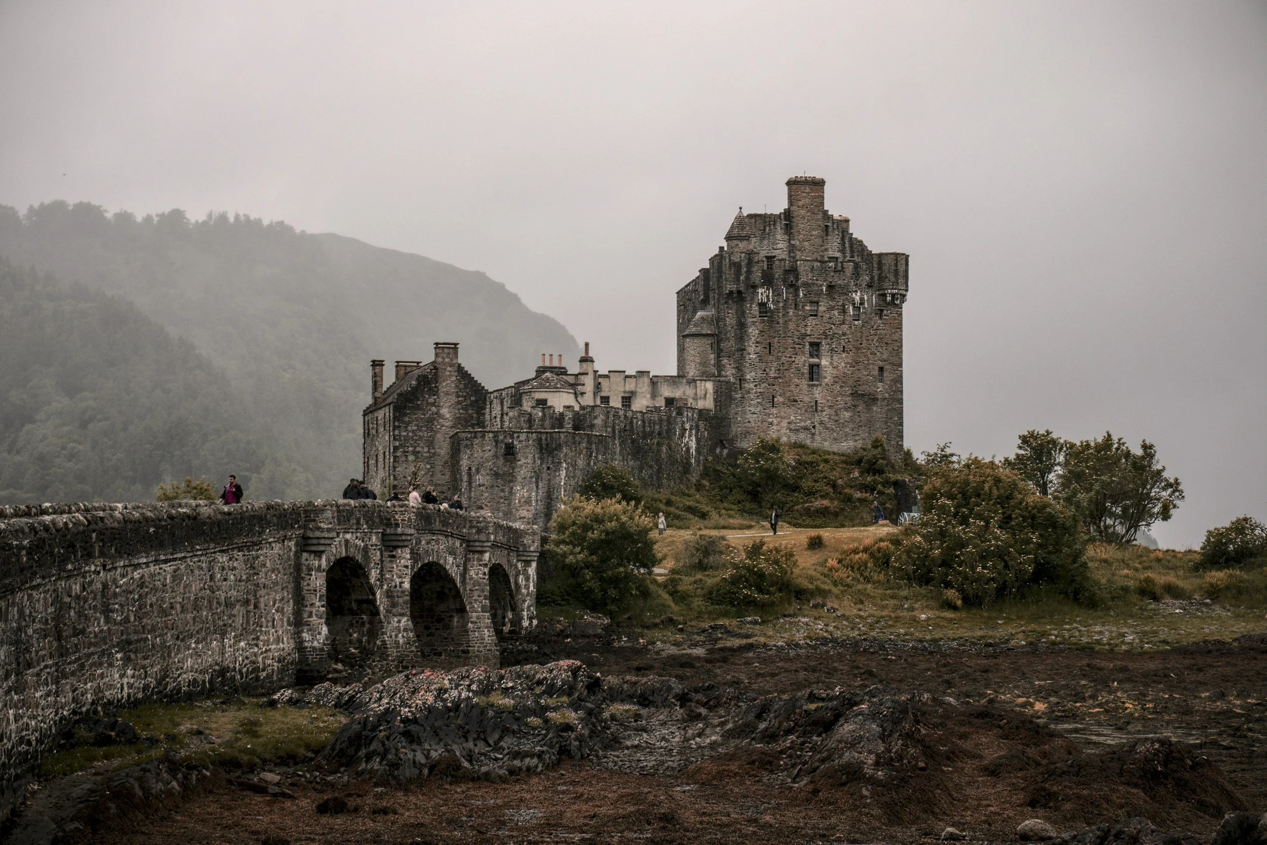 Our Guide To The Scottish Castles In Outlander Series — The Jacobite Trail