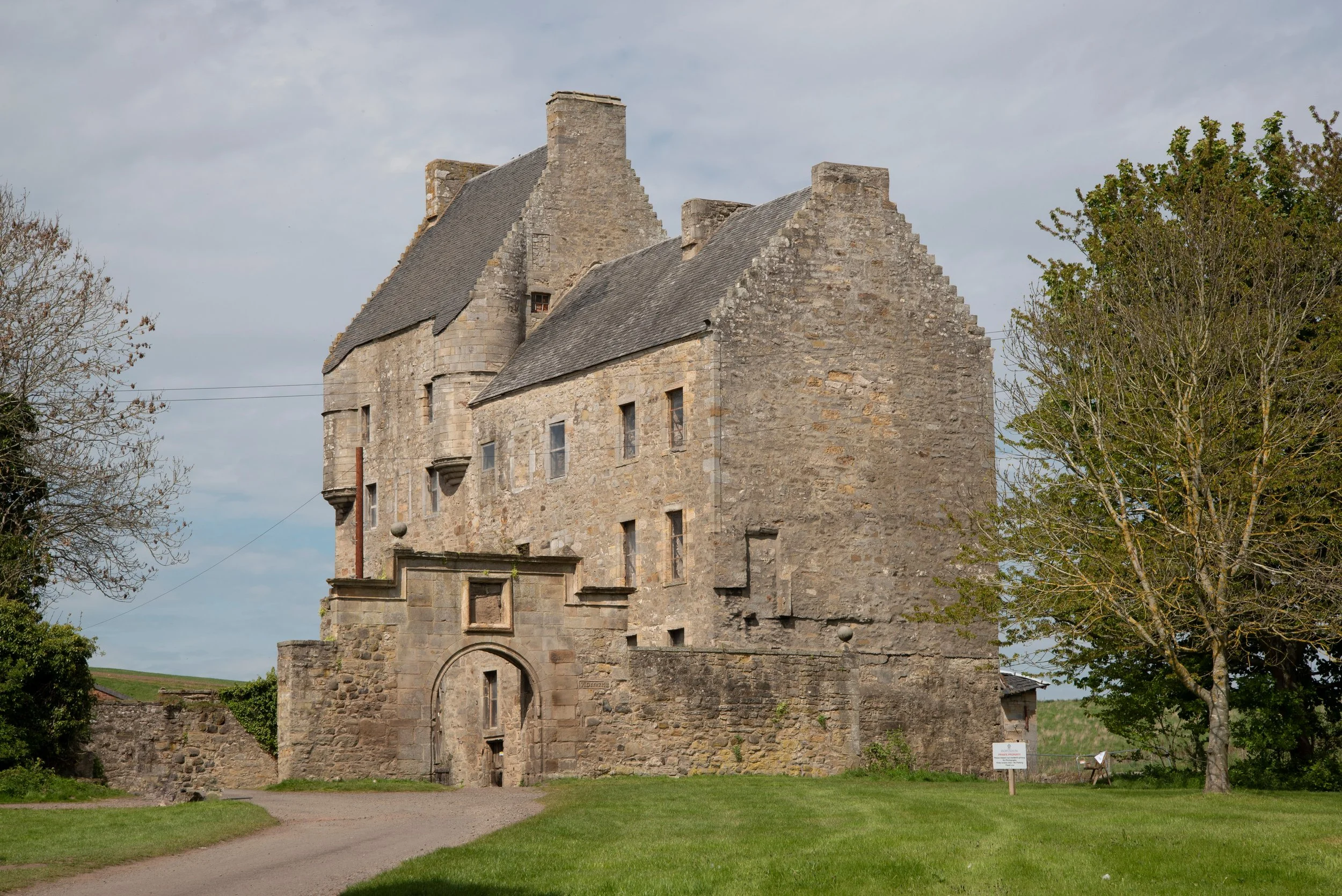 Our Guide To The Scottish Castles In Outlander Series — The Jacobite Trail