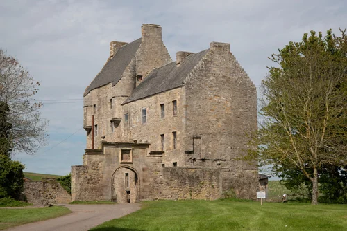 Our Guide To The Scottish Castles In Outlander Series — The Jacobite Trail