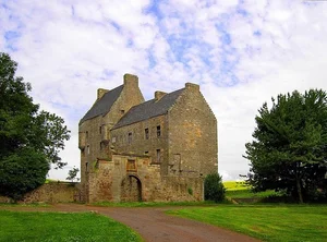 Our Guide To The Scottish Castles In Outlander Series — The Jacobite Trail