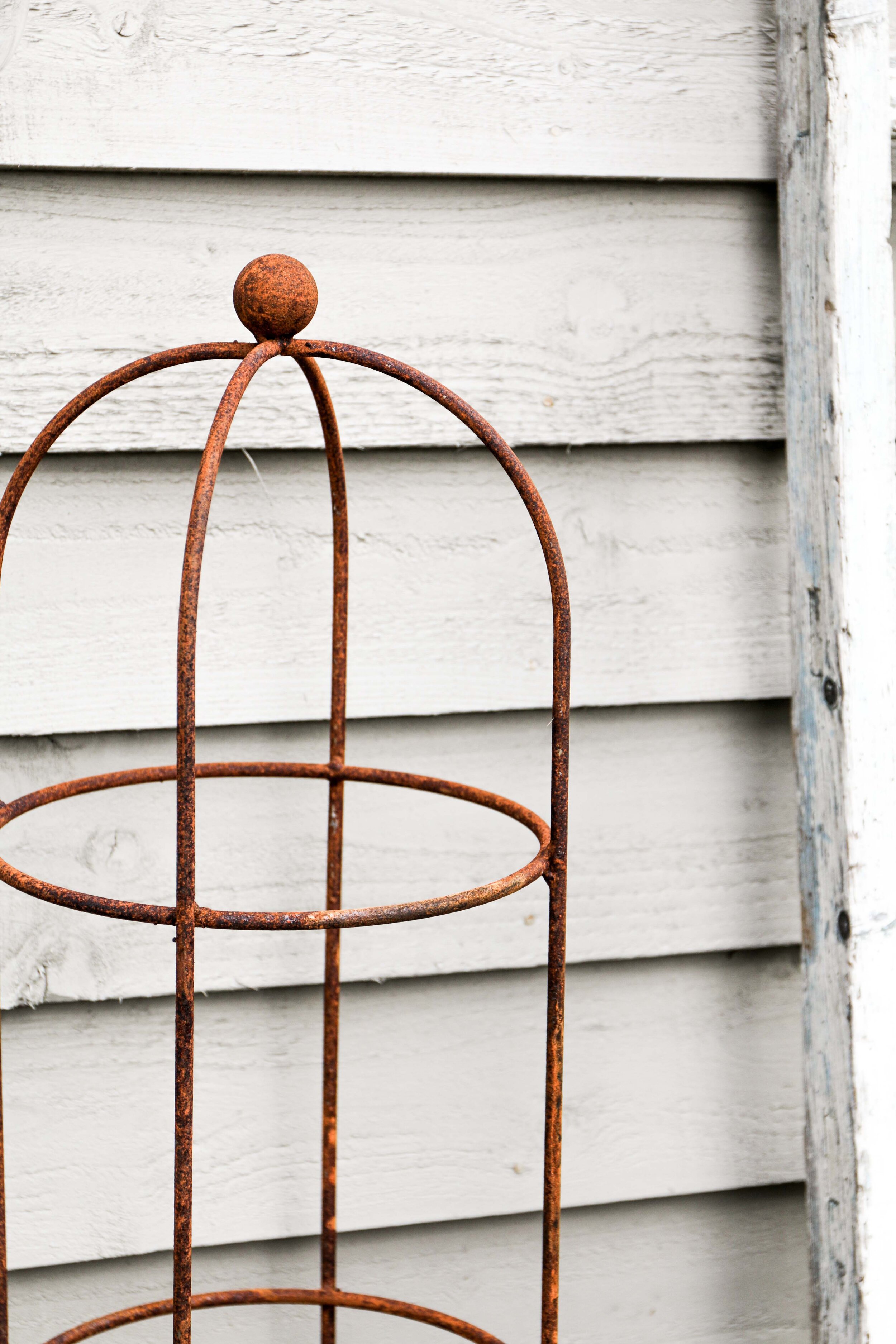 Outdoor Garden Décor Obelisk — The Interiors Yard