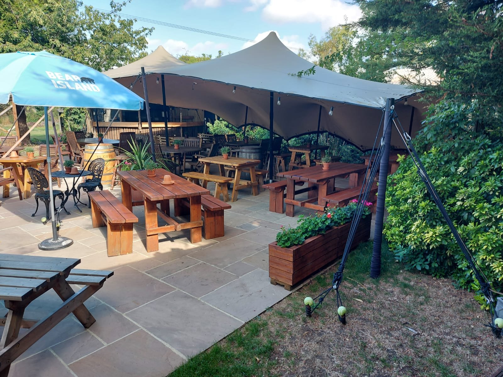 THE DOVE DARGATE