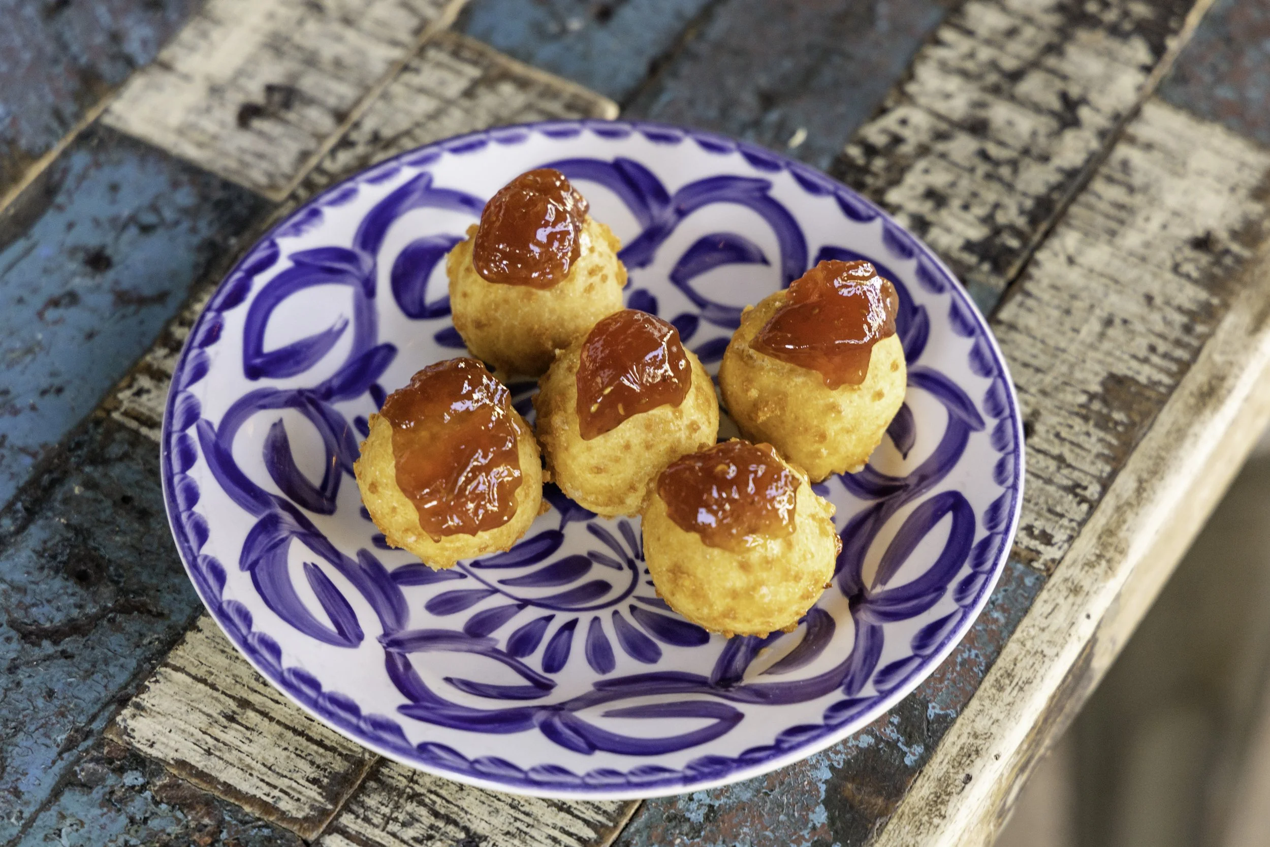 StarChefs - Profile: Mika Leon of Caja Caliente