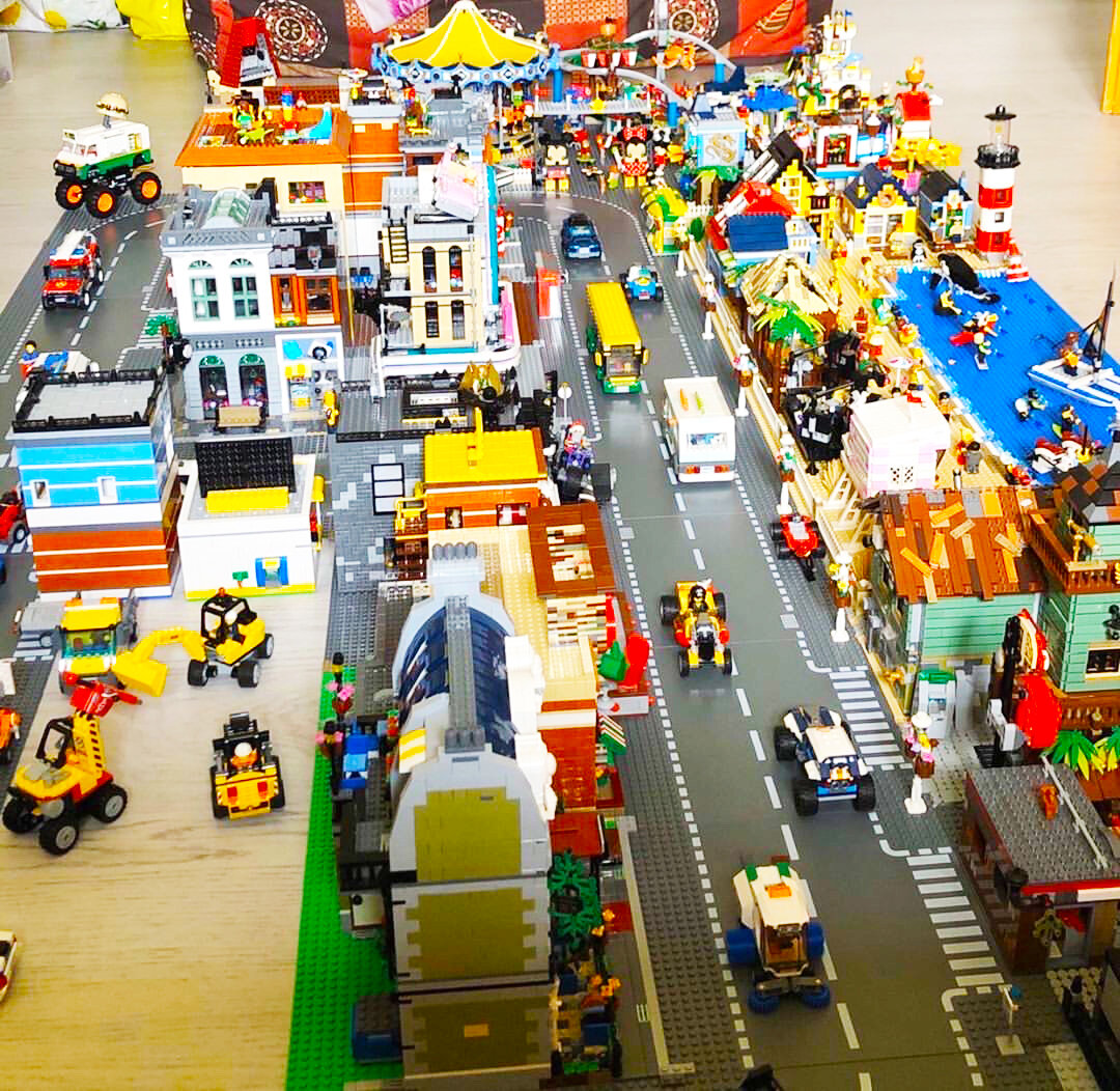 LEGO® Diorama Builder and MOC Creator - Barrichelloair — Indobrickville