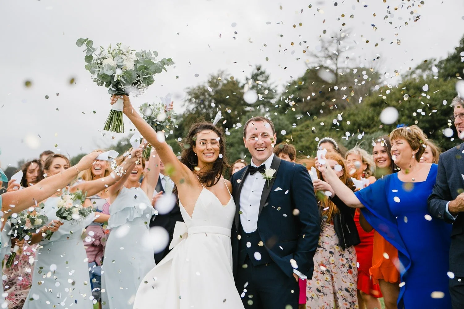 Relaxed Wedding Day Timeline: How To Spend Time With Guests & Party ...