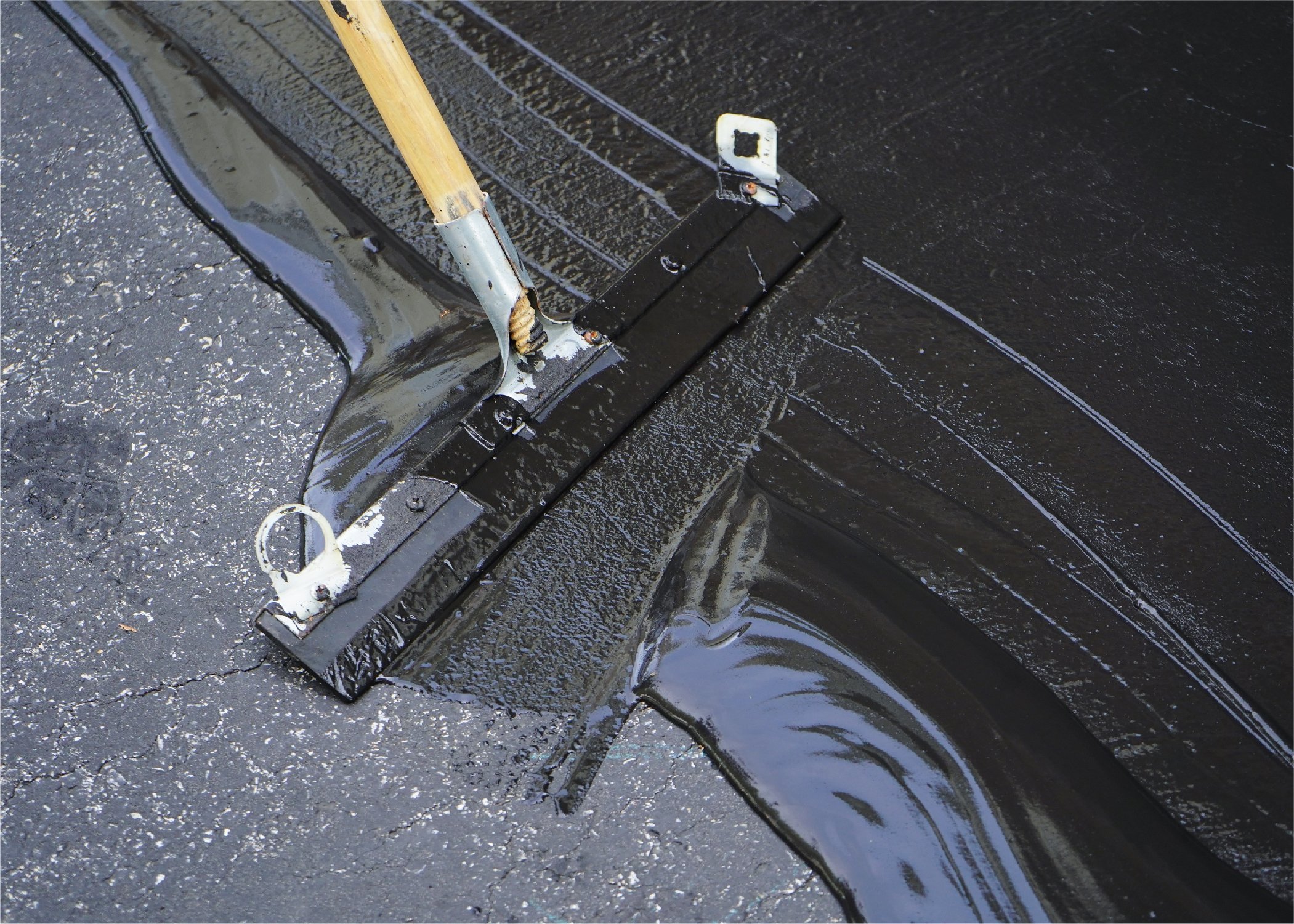 3 Types of Asphalt Driveway Repair Methods — Boots On Enterprises