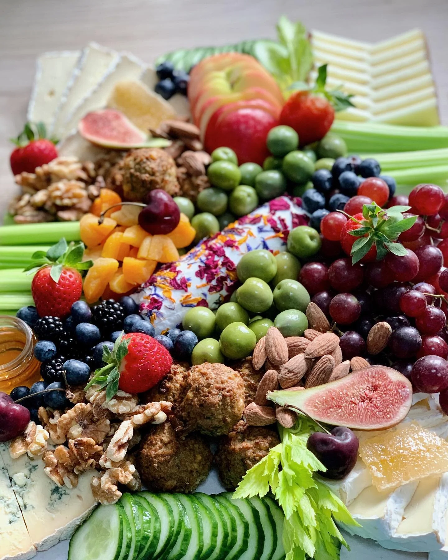 Three Little Figs, UK