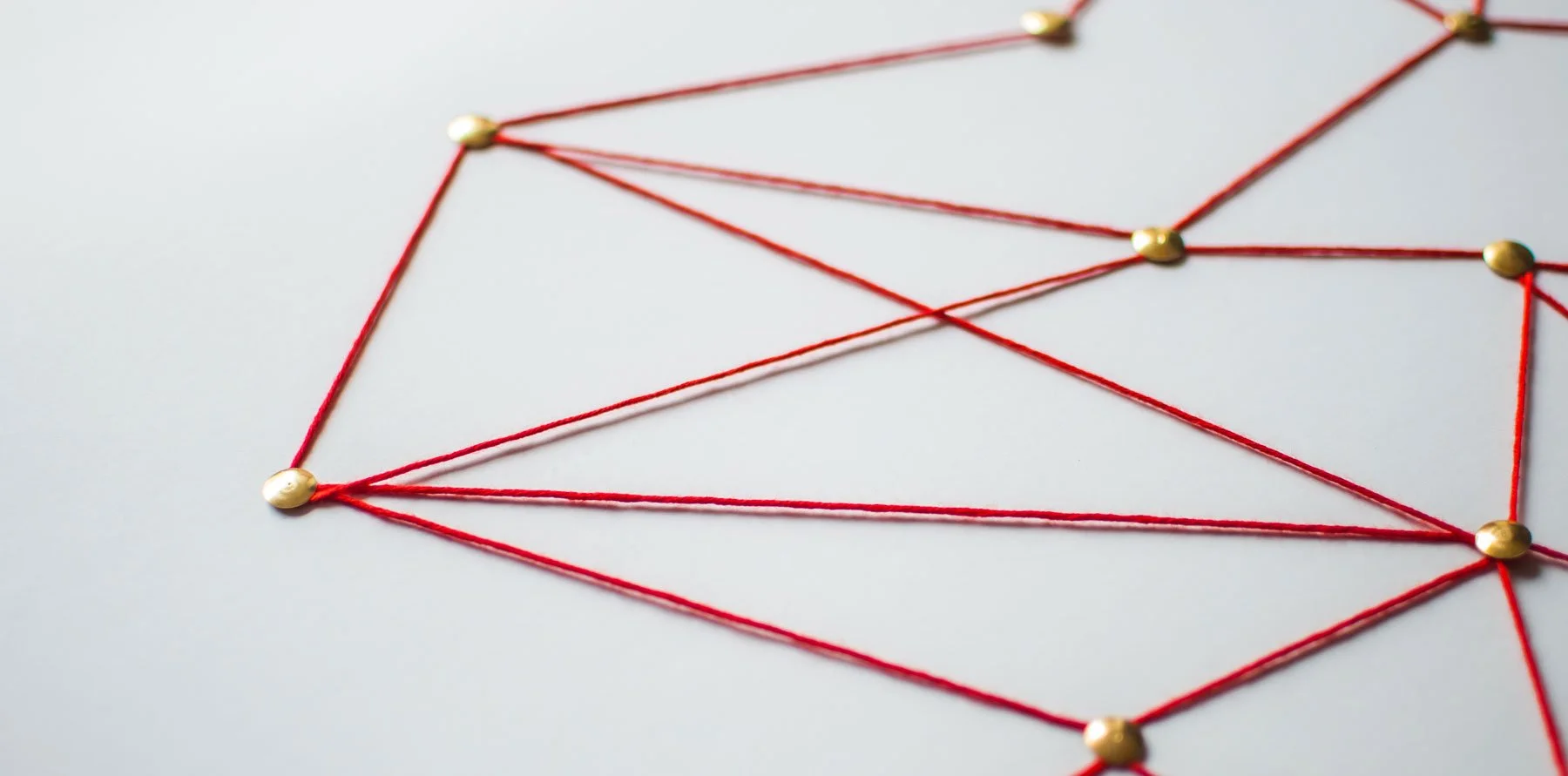 Unraveling the Red Thread: How Strategy and Creativity Intersect ...