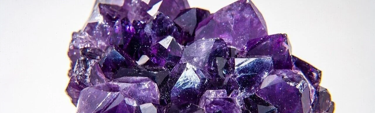 February Birthstones | At Least 3 Gems to Pick From — birthstone.guide