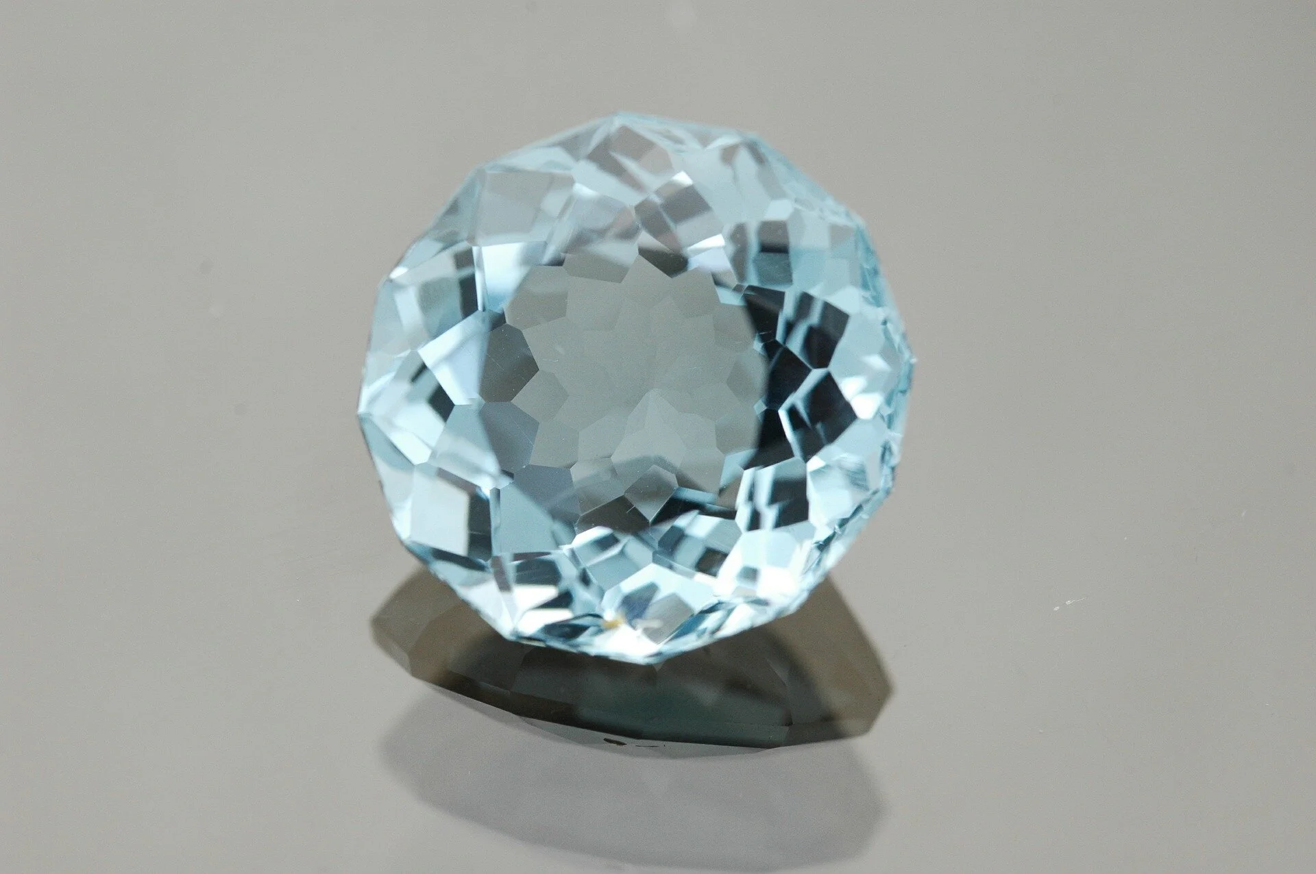 Topaz | Birthstone believed to attract wealth — birthstone.guide