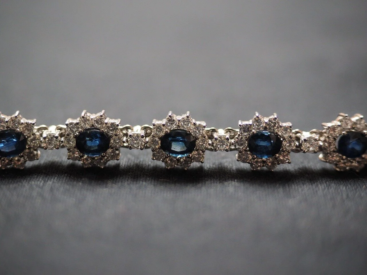 September Birthstones | At least 4 gems to choose from — birthstone.guide