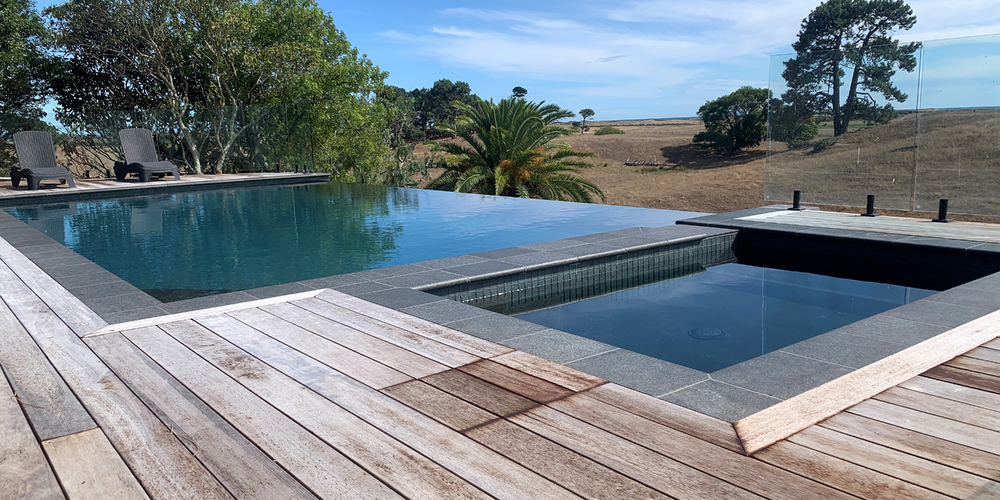 Infinity Edge Pools — Classic Pools and Landscapes