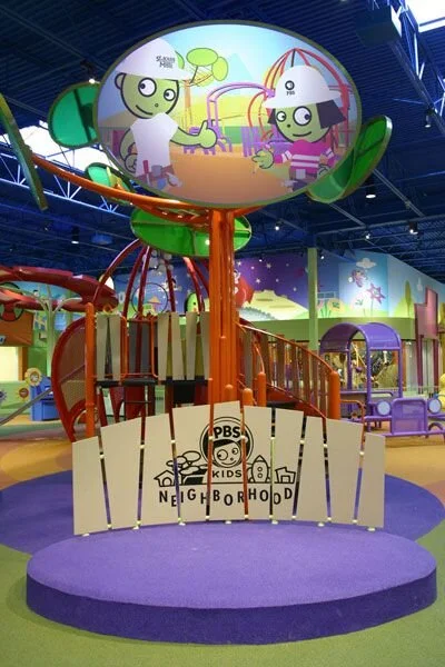 Exploring Mr Rogers’ Neighborhood: Part I — The Theme Park Files