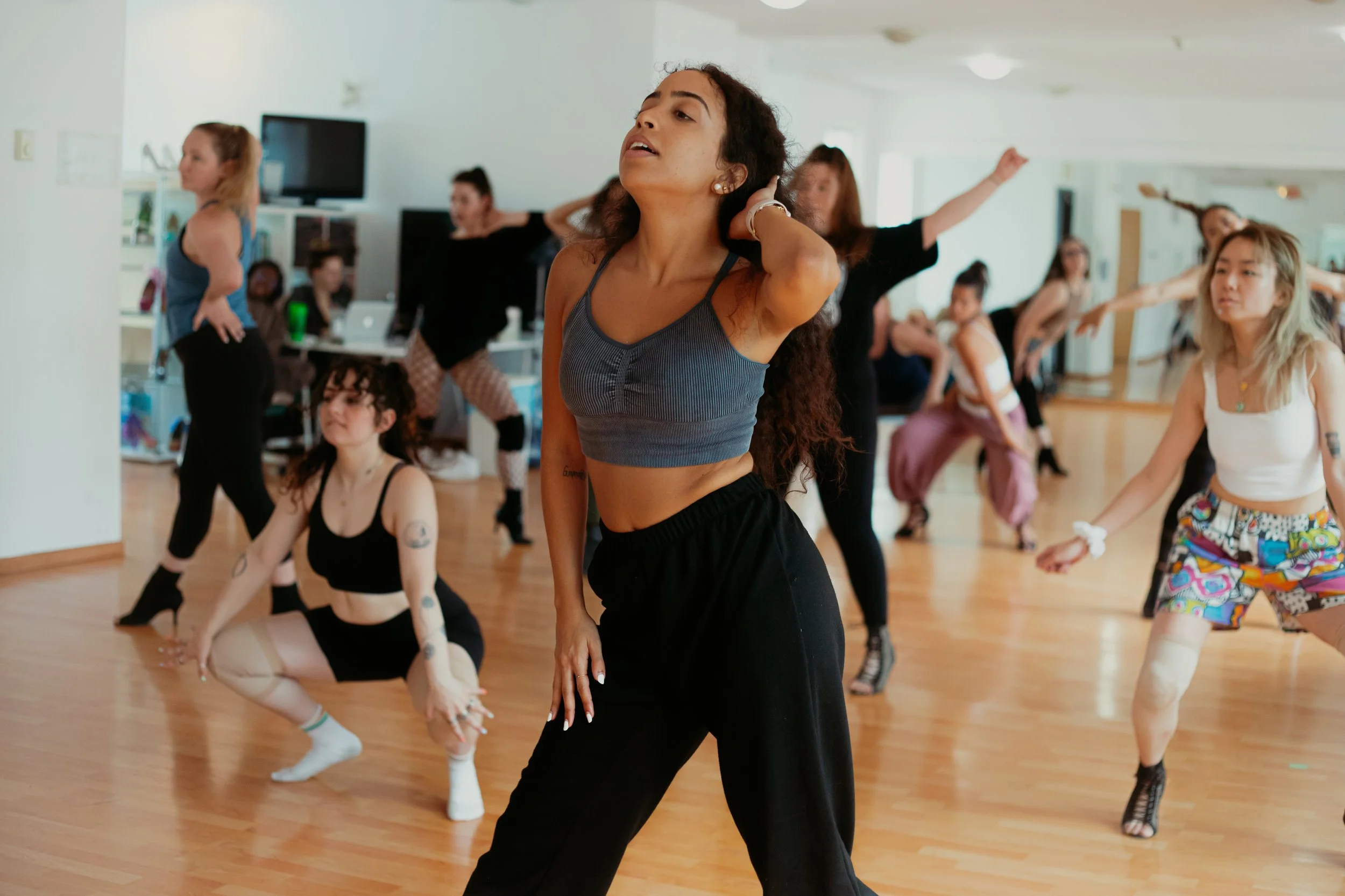 Luminesque Dance