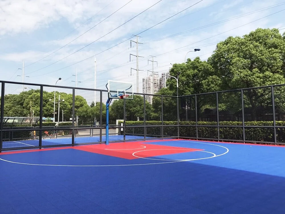 CUSTOM COURTS - Personalized Basketball Courts