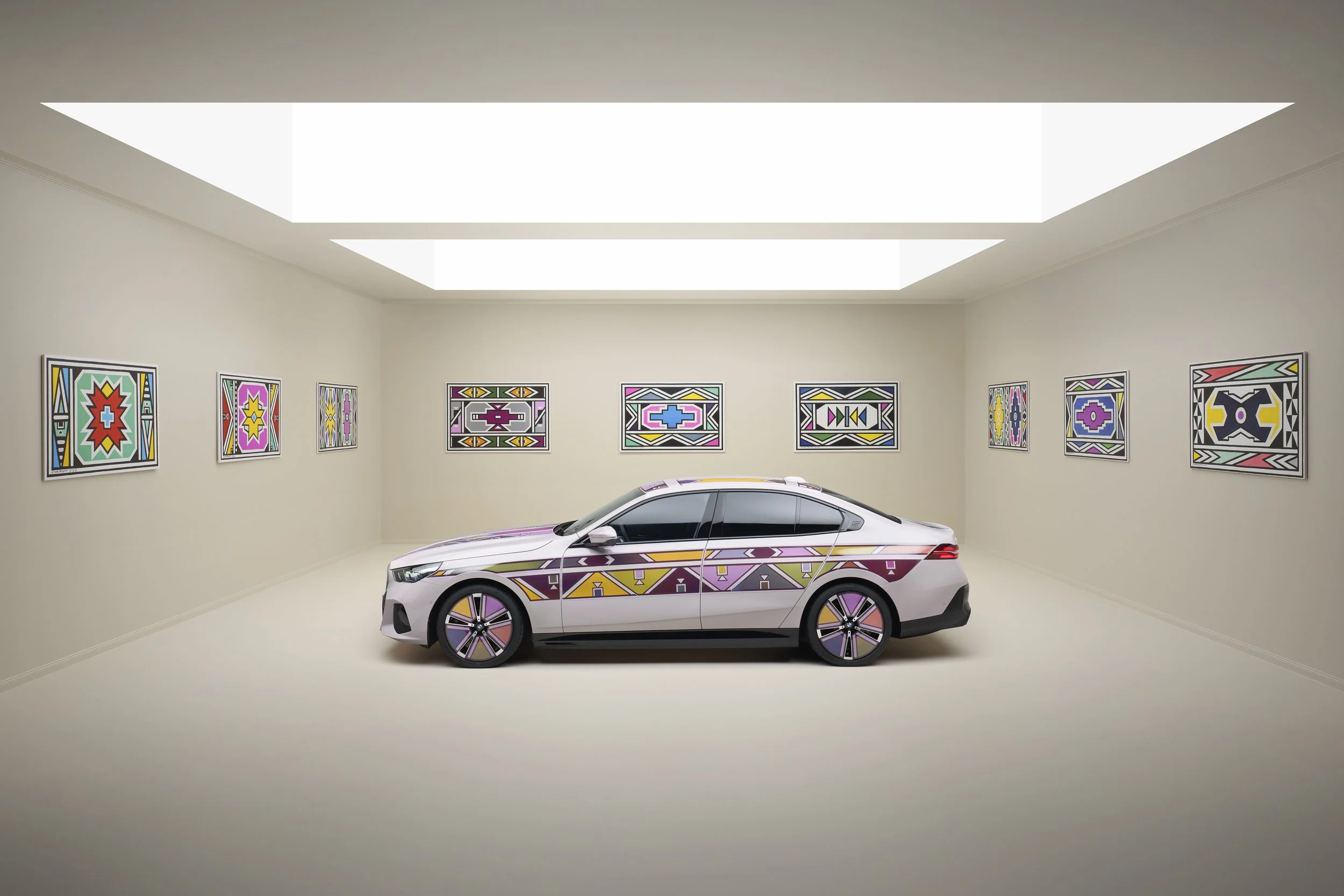 Esther Mahalangu: A Pioneer in Contemporary Art Inspires Tech ...