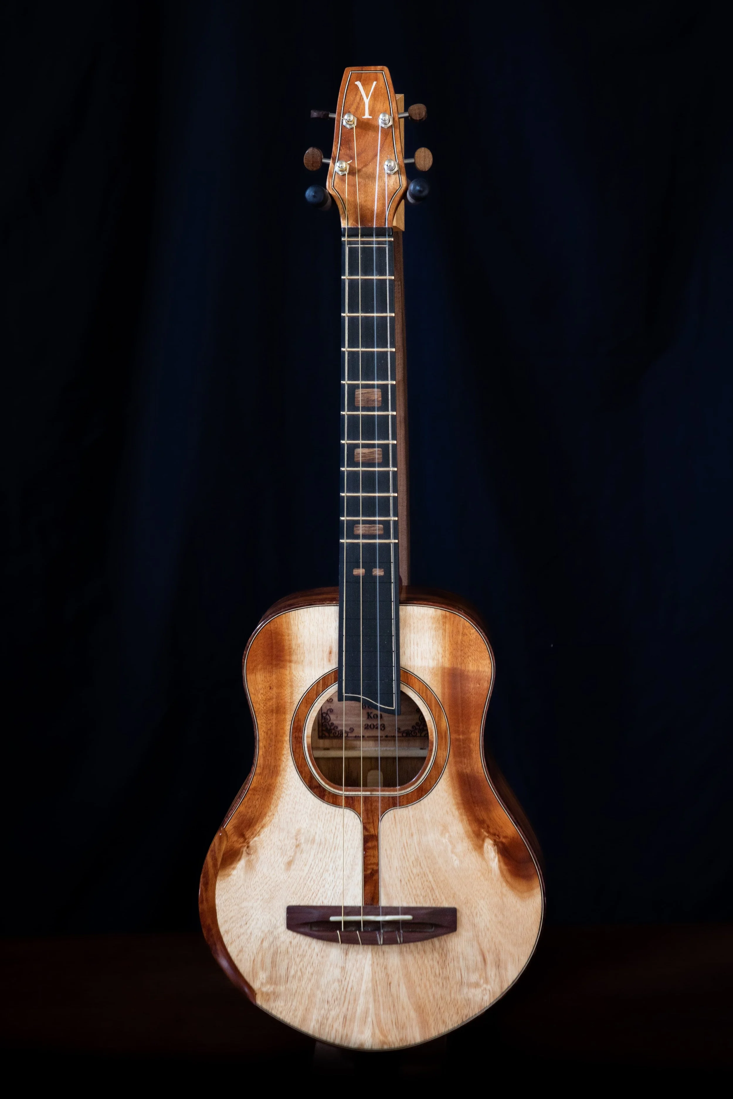Yzzy Guitar Works
