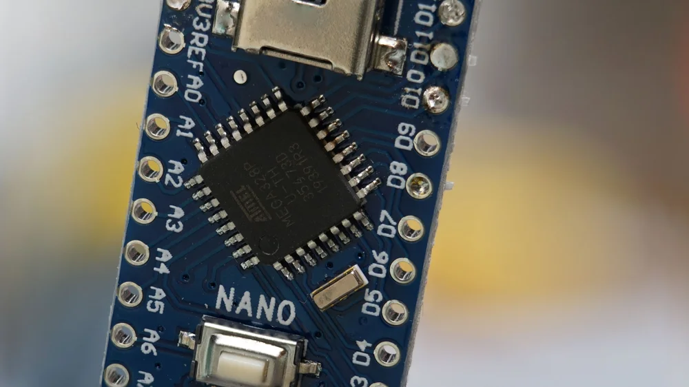 Precise focus stacking device for macro photography — Curious Scientist