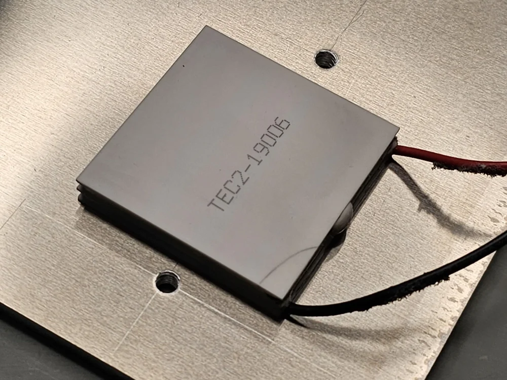 Building a 20x20 cm desktop cloud chamber - Part 2 — Curious Scientist