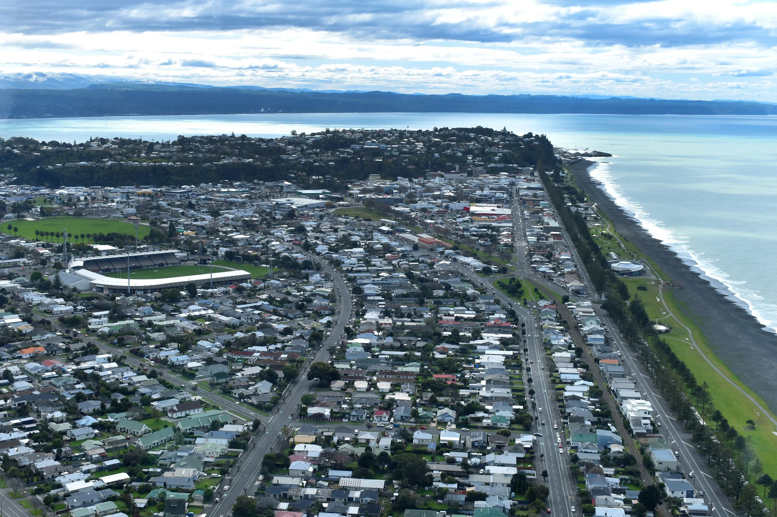 Scenic helicopter flights for cruise ship visitors in Napier